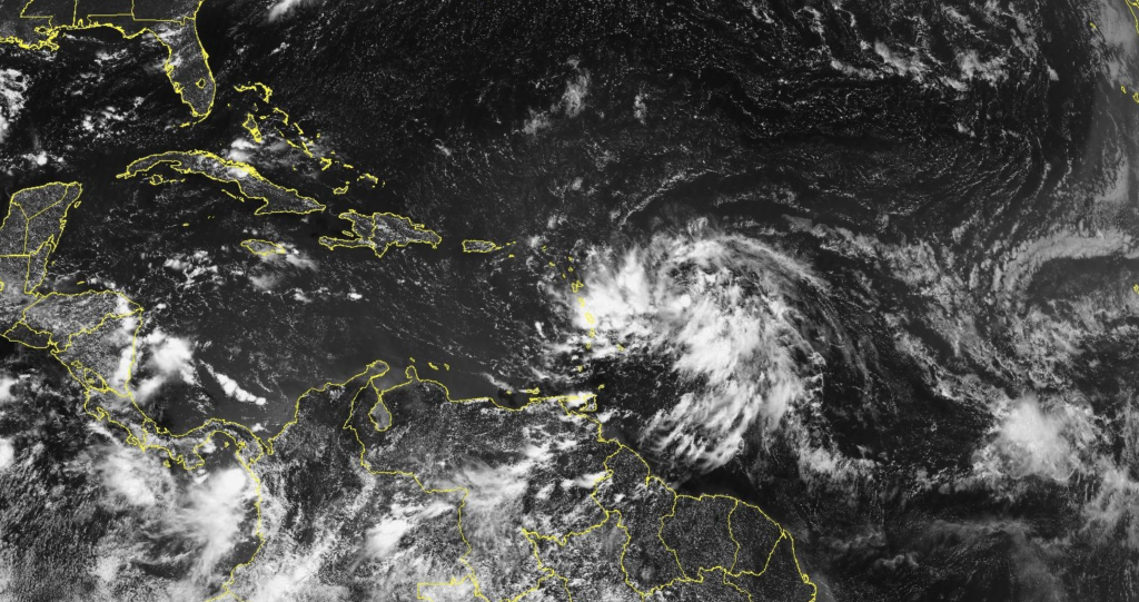 Vigilancia de tormenta tropical para Puerto Rico, las Islas Vírgenes y ...